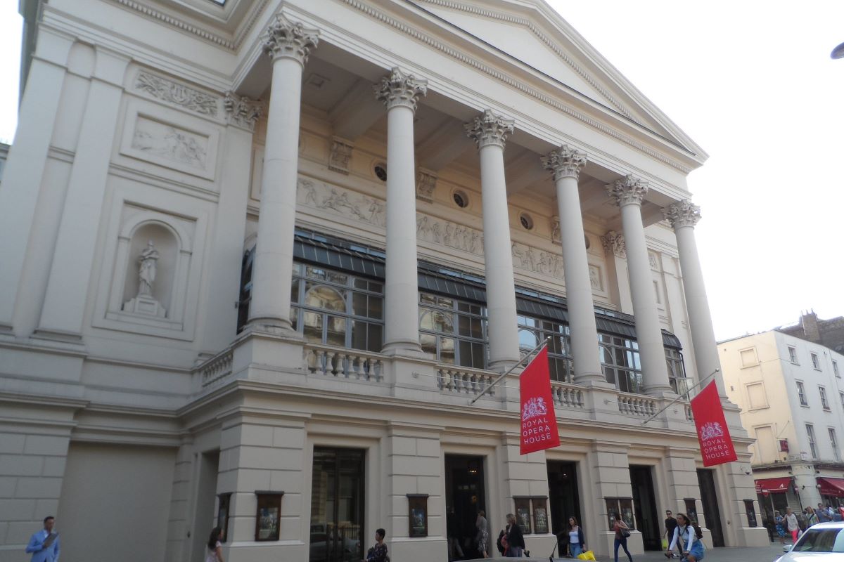 Exclusive: Donor revenue for cultural sector falls by a quarter - Arts ...